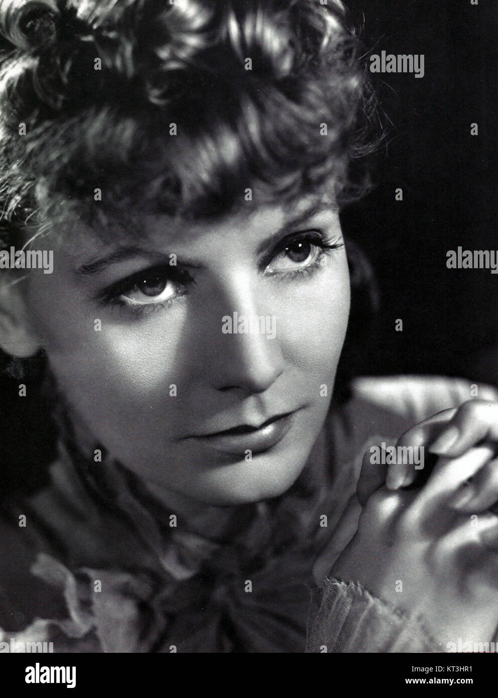 Anna karenina book cover hi-res stock photography and images - Alamy