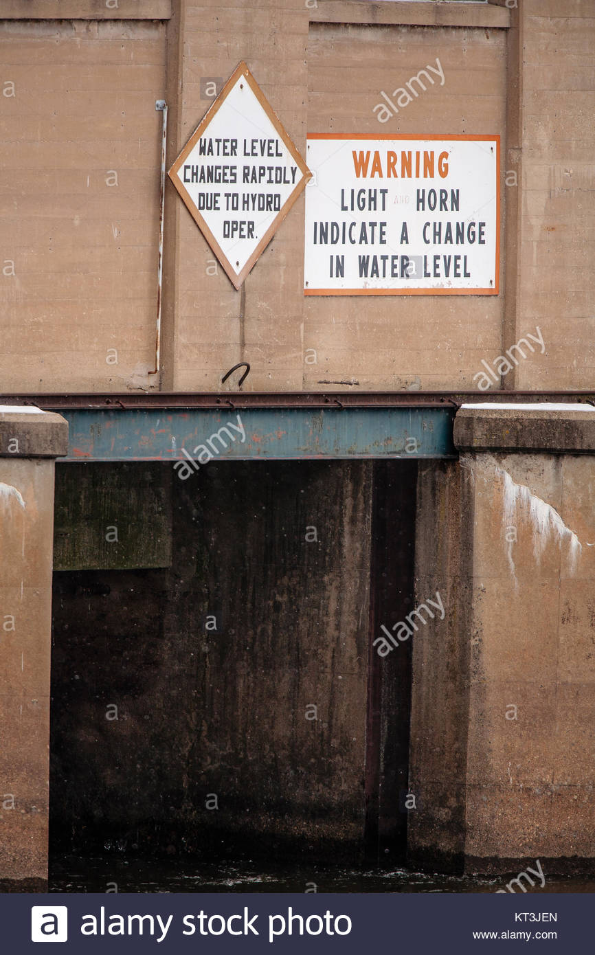 Water Level Sign Stock Photos & Water Level Sign Stock Images - Alamy