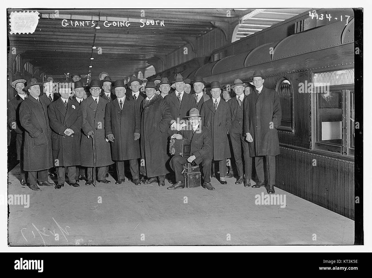 Scale imagery Black and White Stock Photos & Images - Alamy