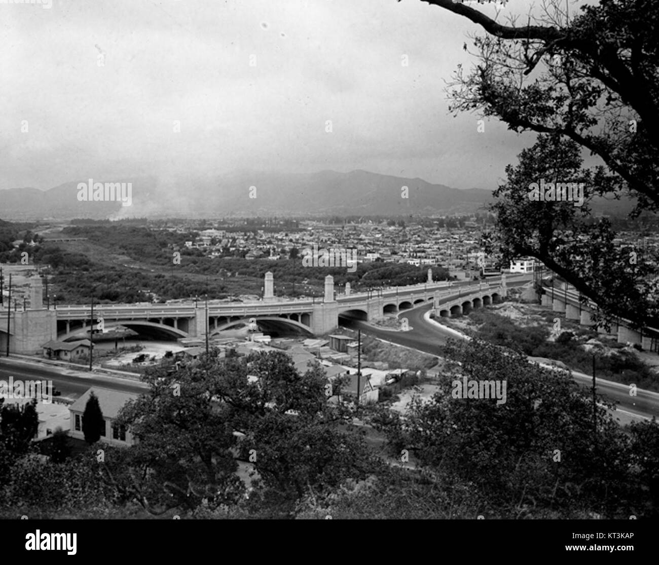 The Glendale-Hyperion Bridge is a significant infrastructure landmark ...
