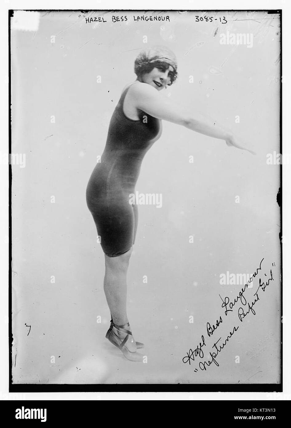 Hazel identification Black and White Stock Photos & Images - Alamy