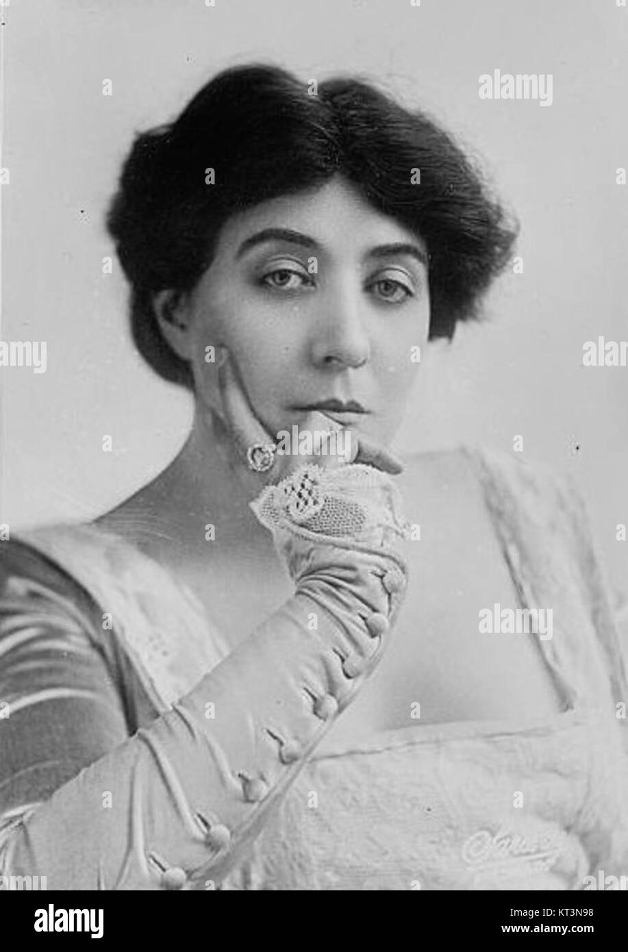 Helen ware Black and White Stock Photos & Images - Alamy