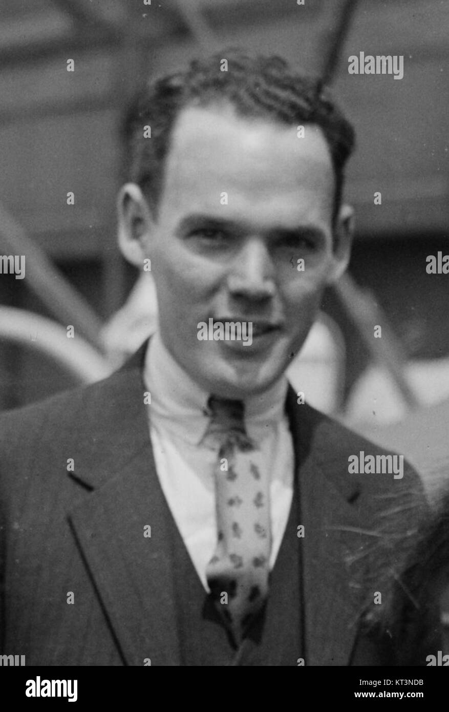 Henry Hull was an American actor known for his film roles and ...
