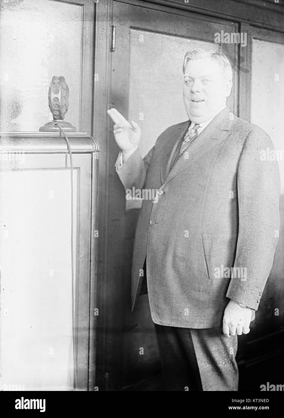 Henry burr Black and White Stock Photos & Images - Alamy