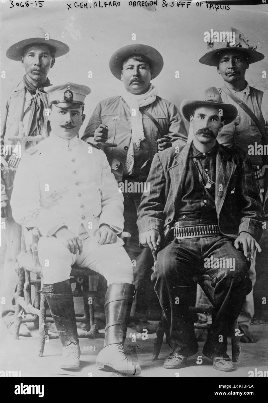 Mexican revolution group mexican revolutionary leaders Black and White ...