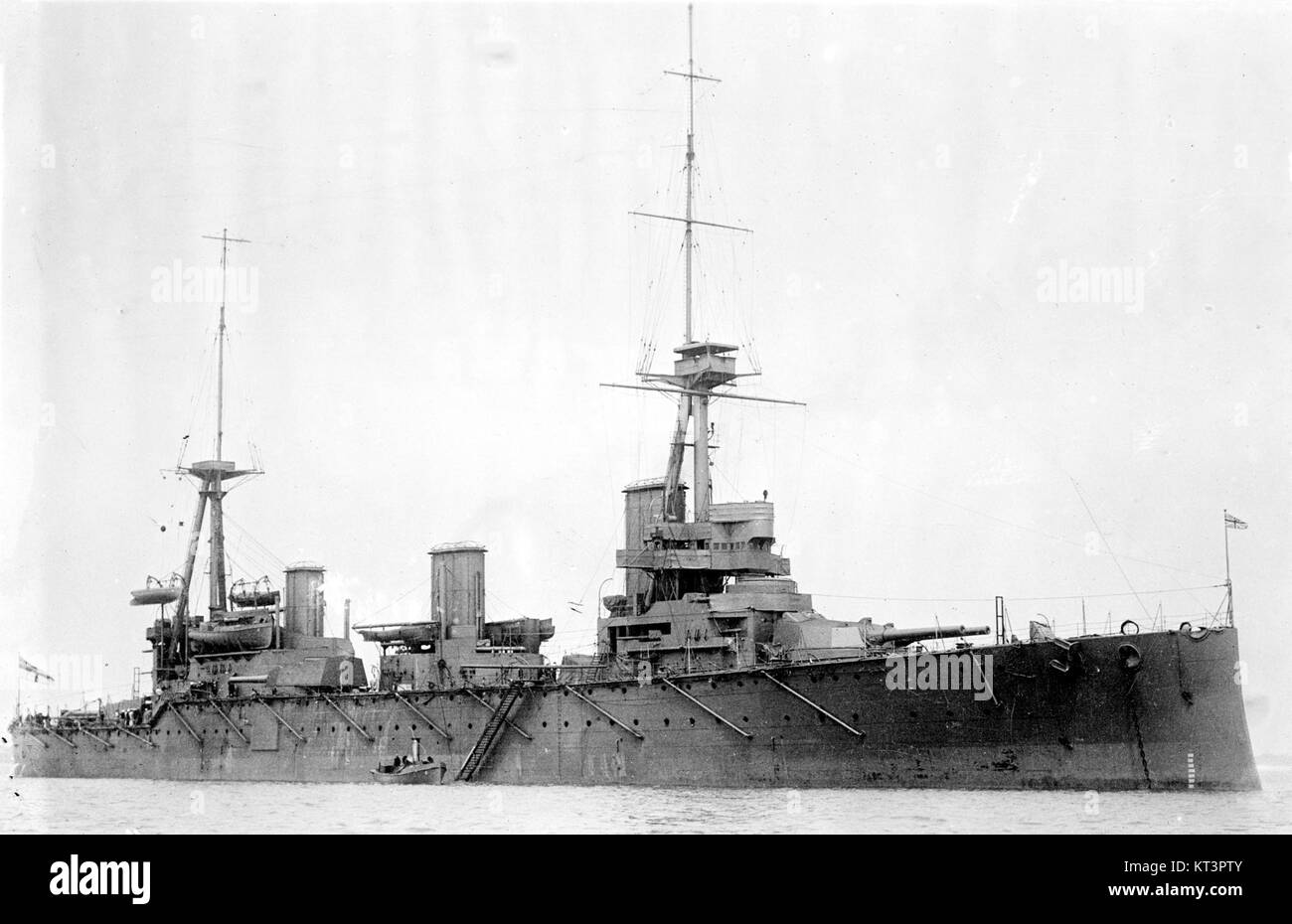 Royal australian navy ship hmas hi-res stock photography and images - Alamy