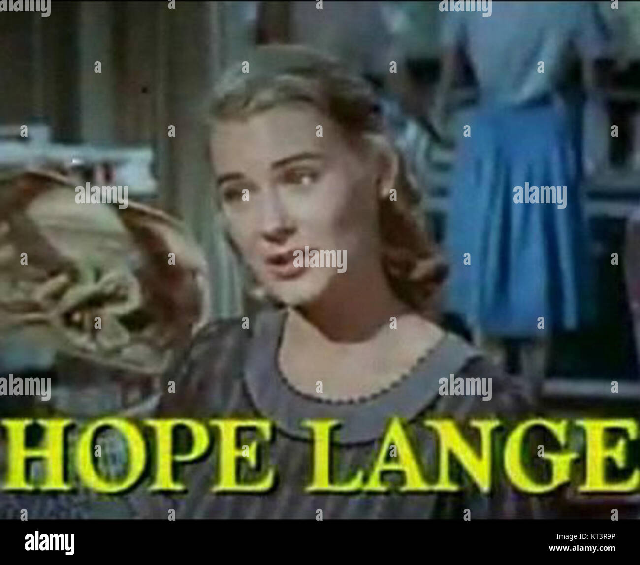 Hope Lange starred as a central character in the iconic TV drama Peyton ...