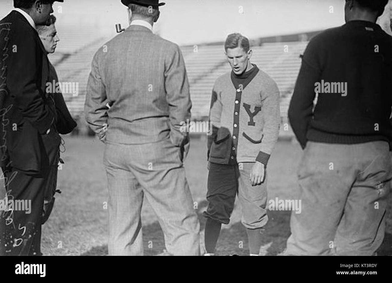 Howard Jones is a British musician, known for his 1980s pop music ...