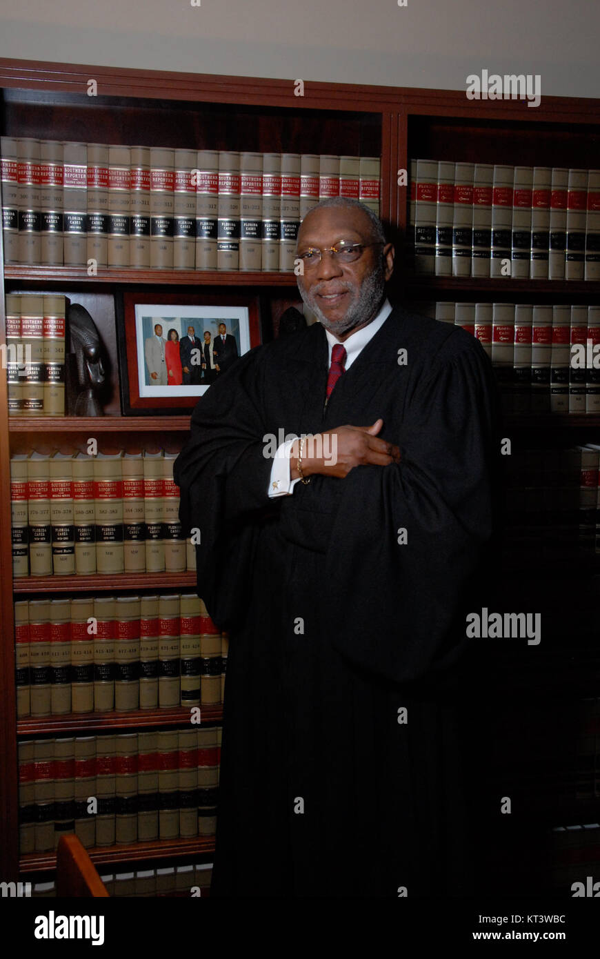 E perry hi-res stock photography and images - Alamy