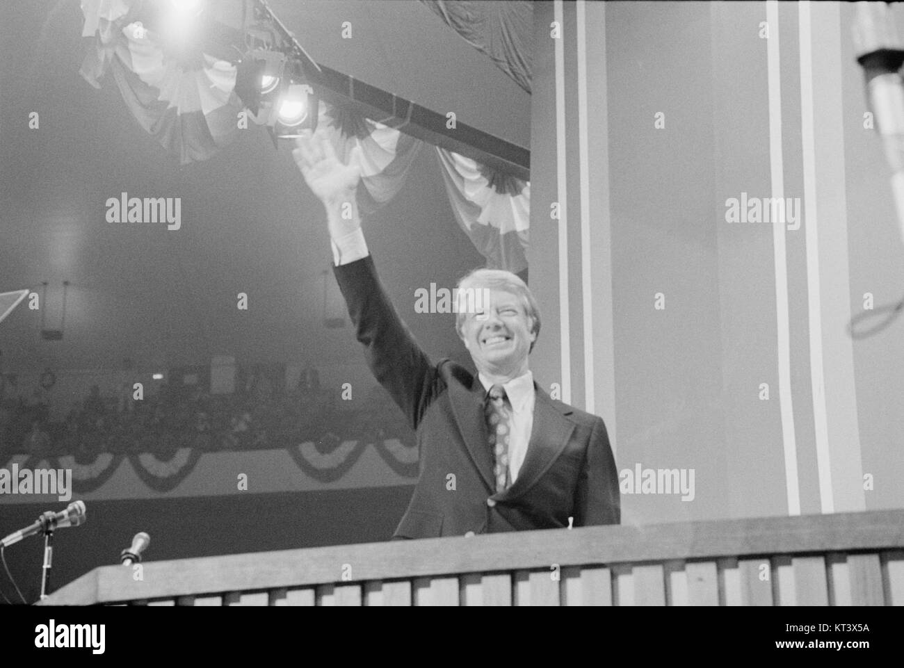 Jimmy Carter Waving High Resolution Stock Photography and Images - Alamy