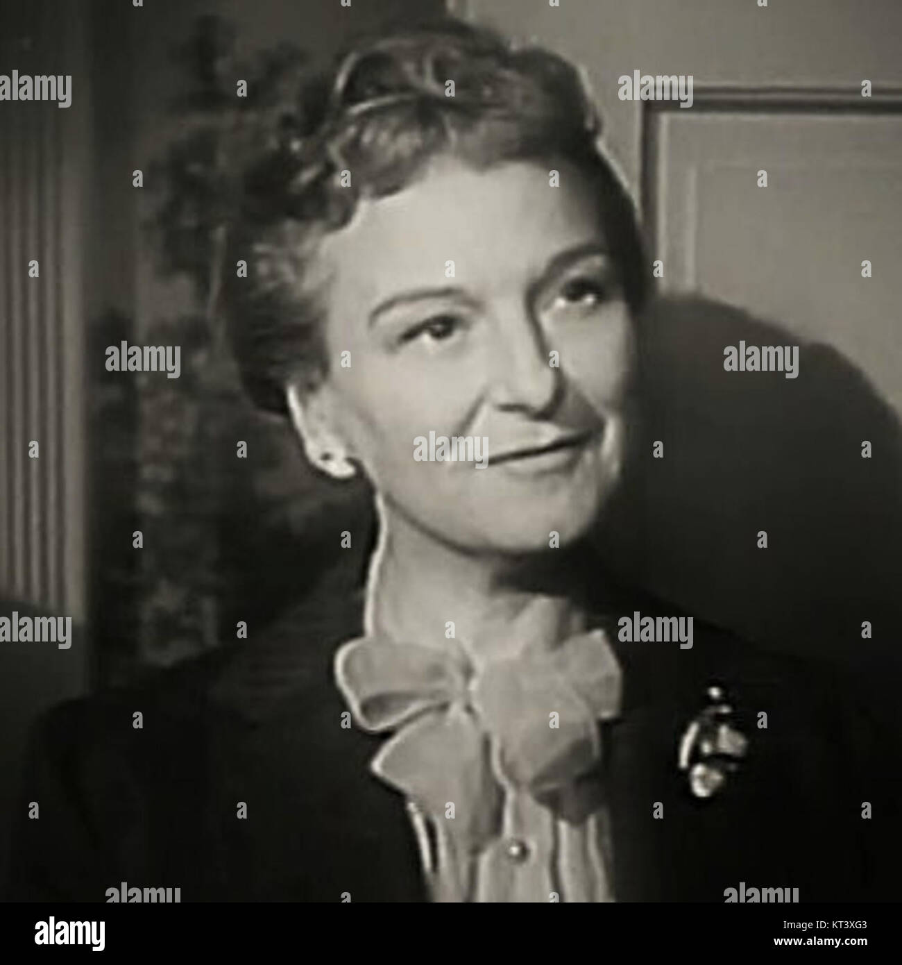 Joanna Roos' work in patterns explores the intricacies of visual design ...