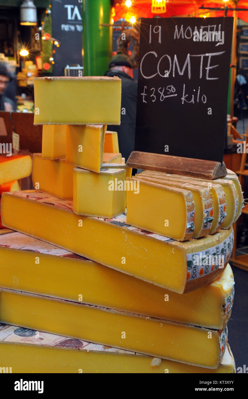 A dutch cheese stall hi-res stock photography and images - Alamy