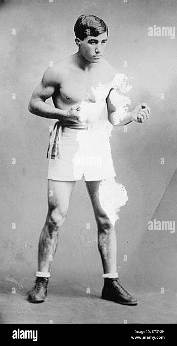 Johnny Dundee was a notable American boxer, active during the early ...