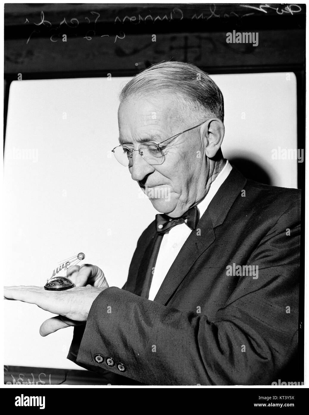 John anson hi-res stock photography and images - Alamy