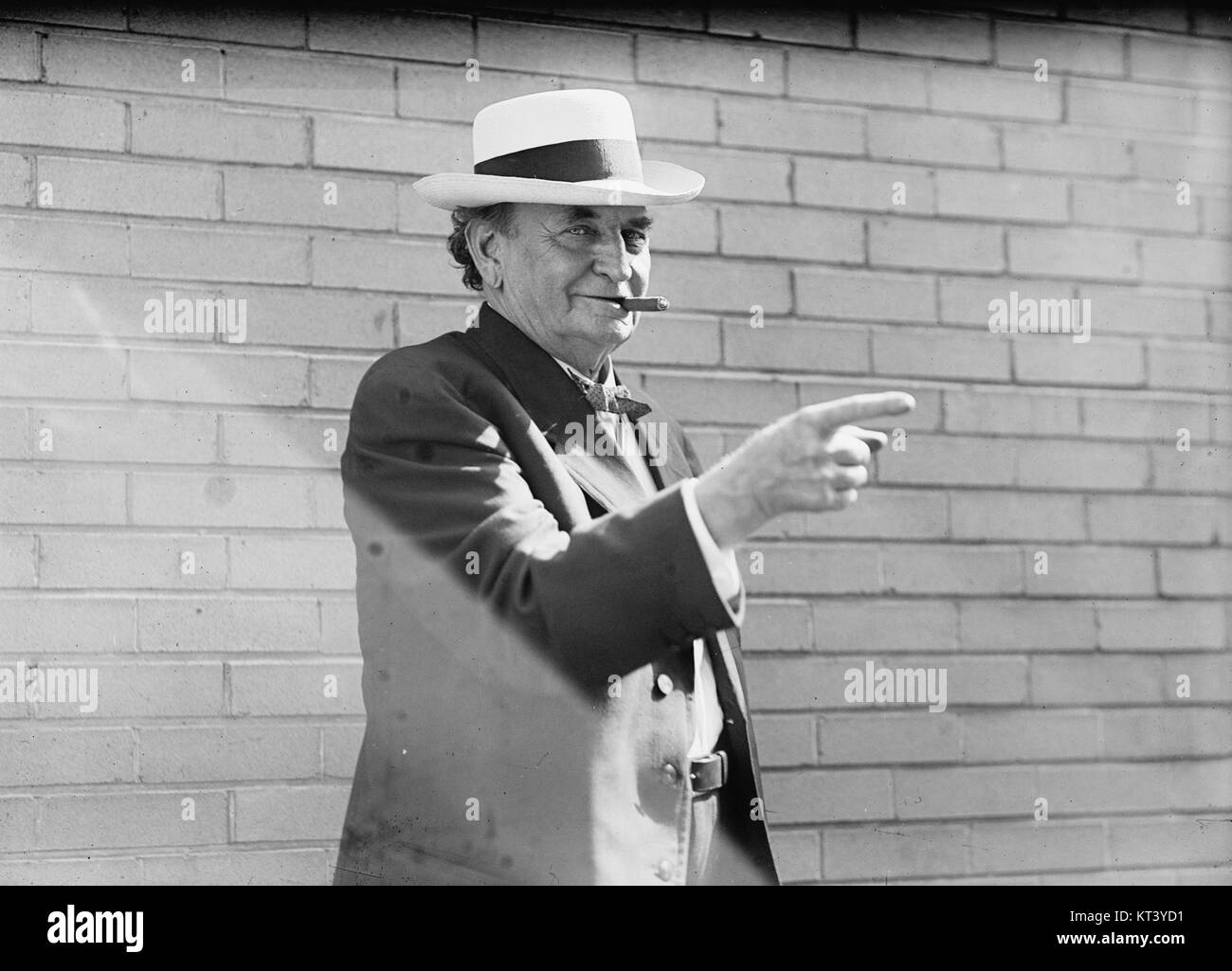 John hollis hi-res stock photography and images - Alamy