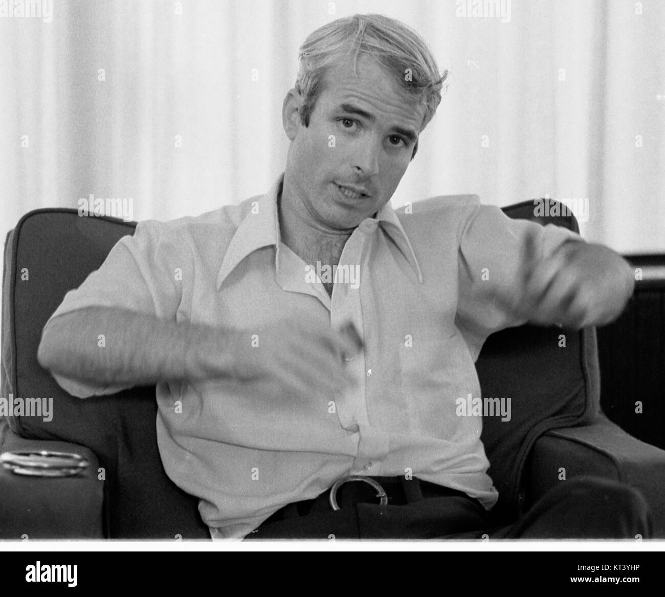 John mccain hi-res stock photography and images - Alamy