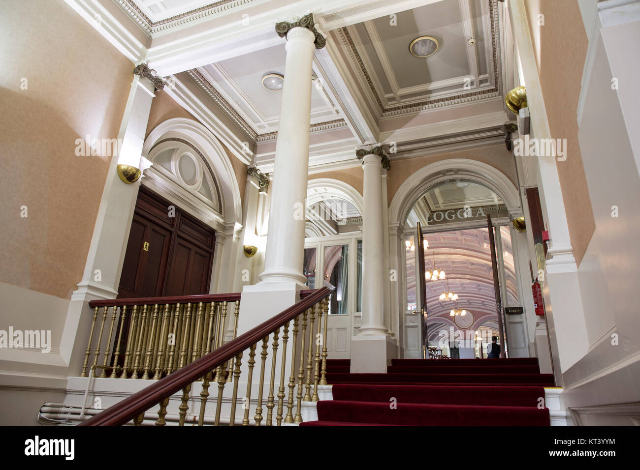 Paisley Town Hall Stock Photo - Alamy