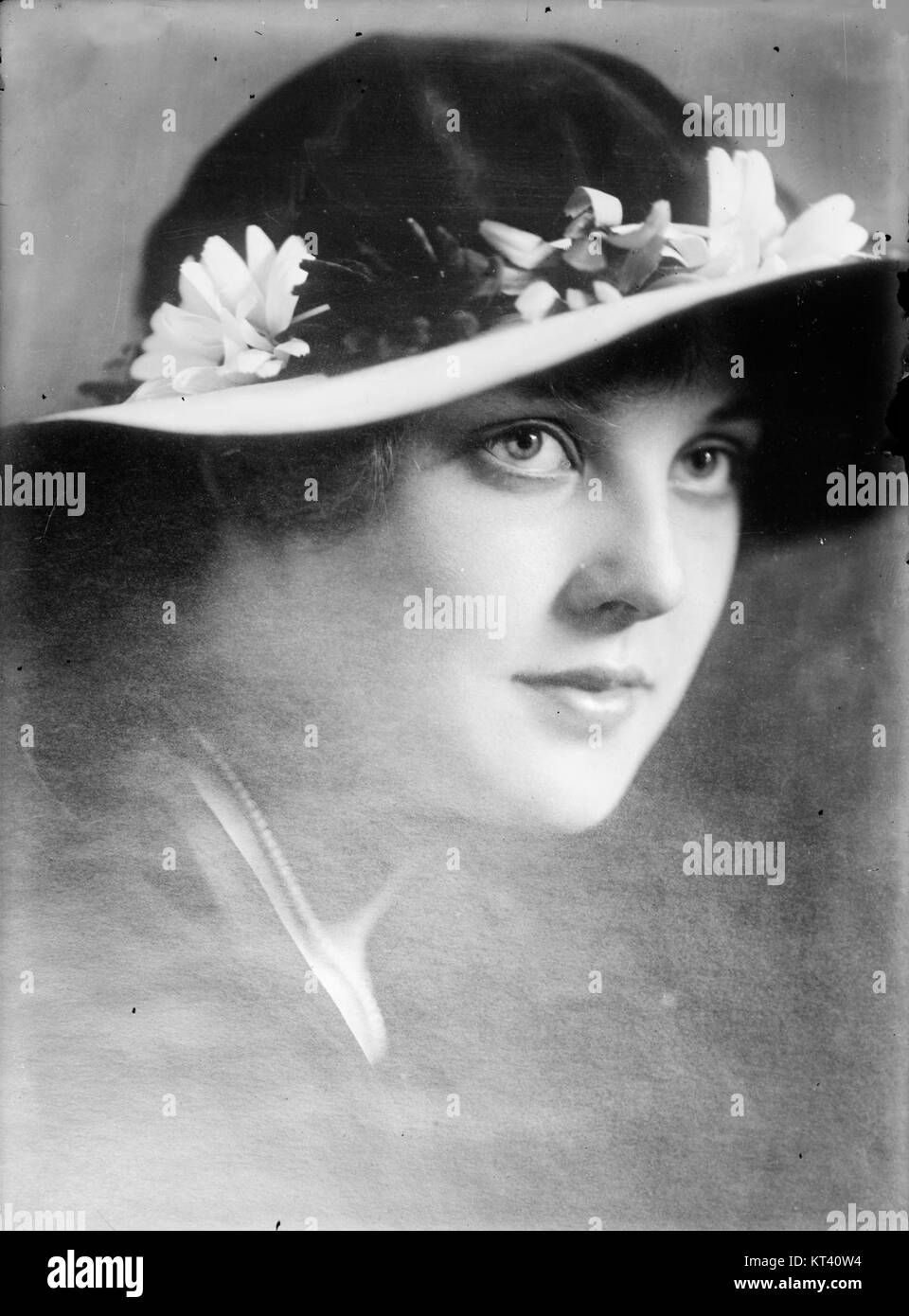Justine Johnstone, a notable actress known for her work in early 20th ...