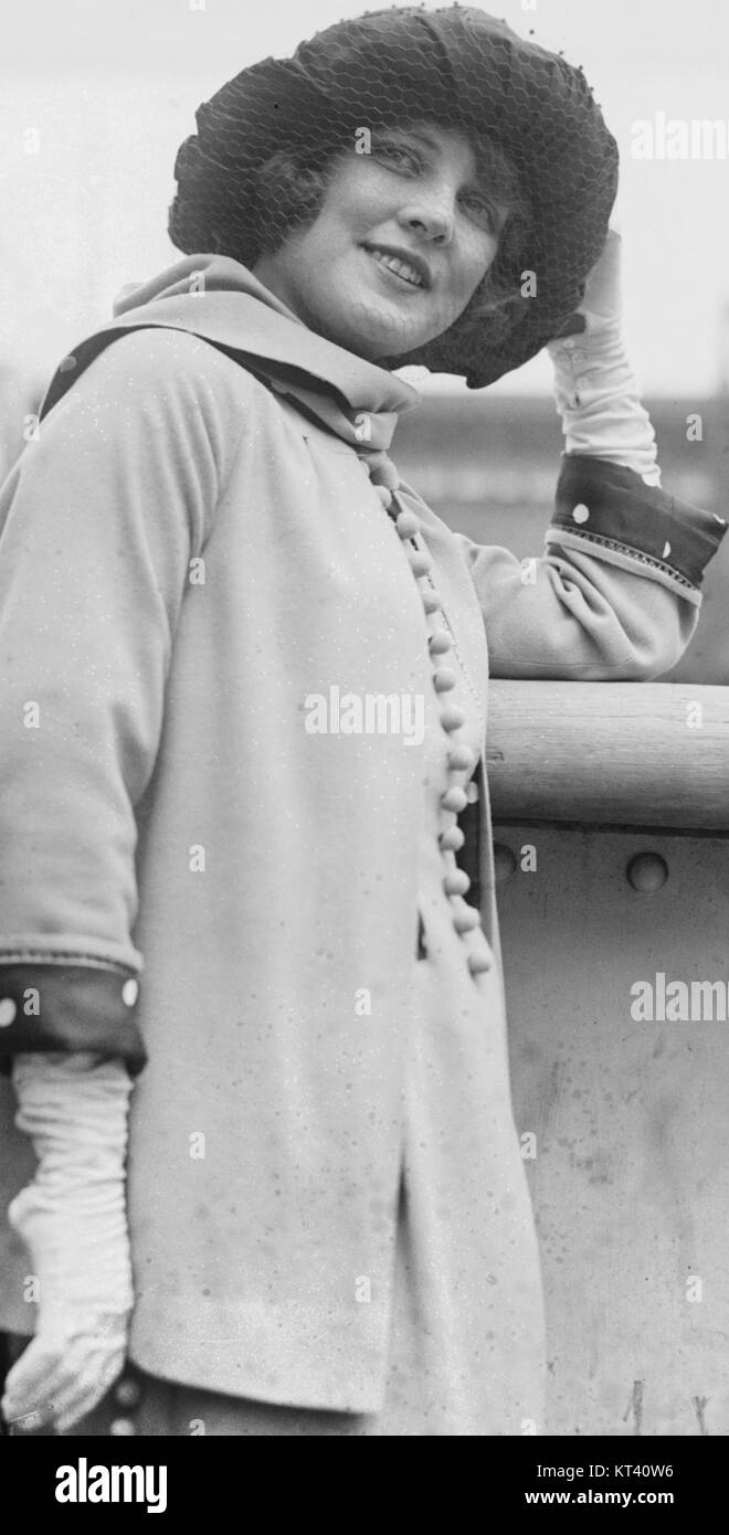 Justine Johnstone was a talented American actress known for her ...