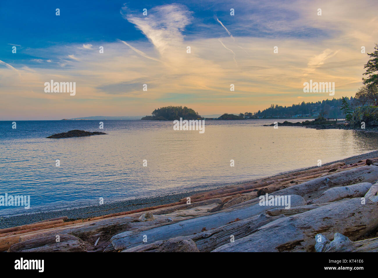 View of the ocean from Neck Point park in Nanaimo at sunset, Vancouver ...