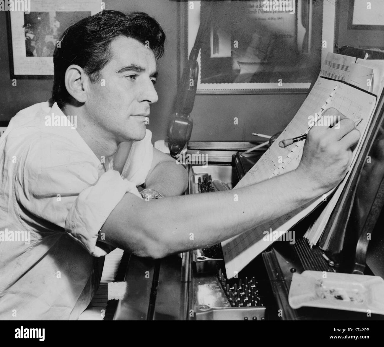 Leonard Bernstein High Resolution Stock Photography and Images - Alamy