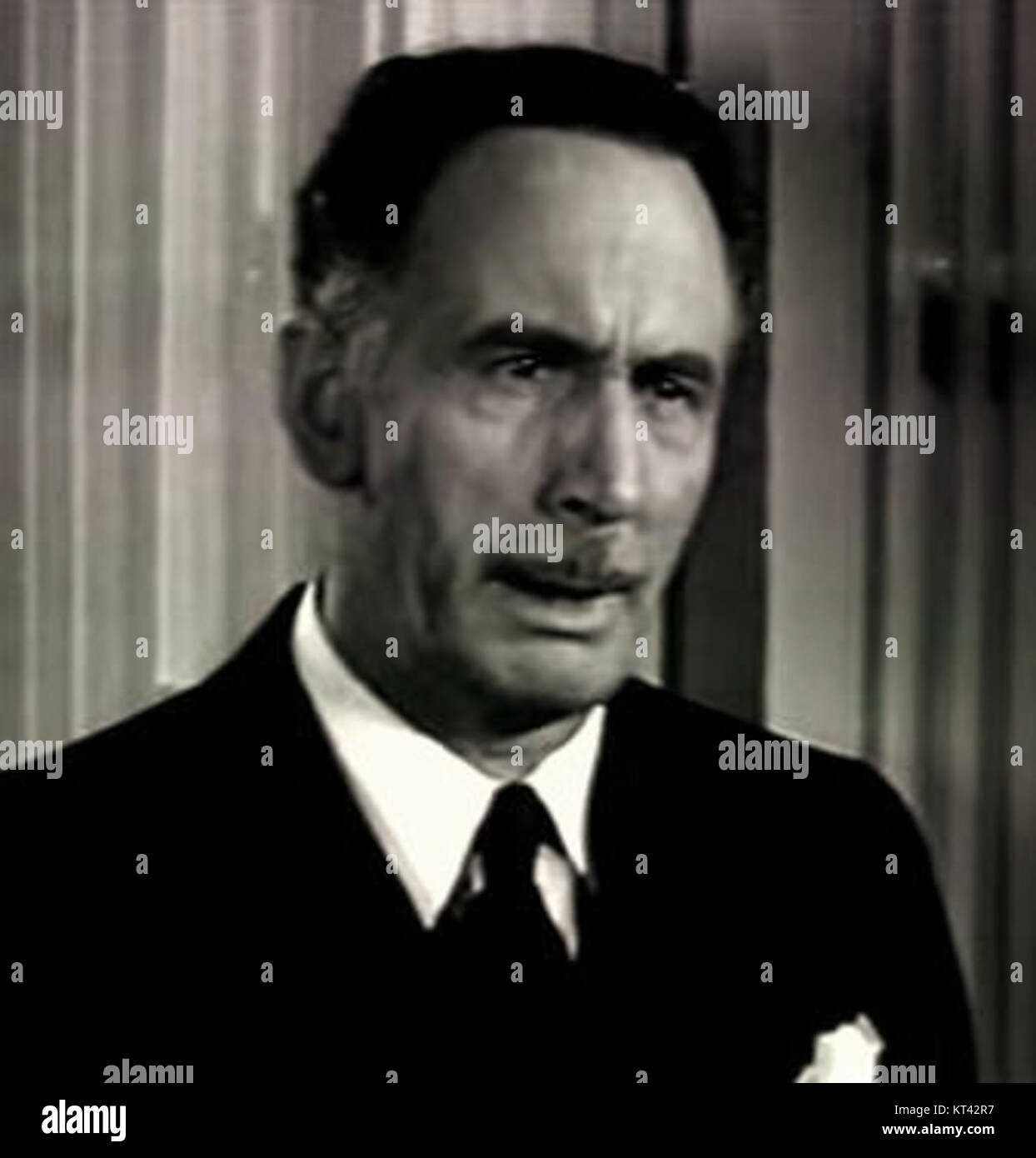 Leonard Mudie in British Intelligence Stock Photo - Alamy