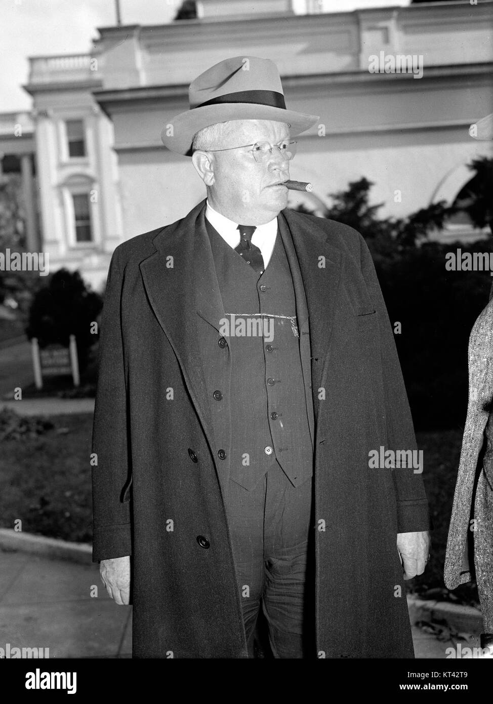 Leon Phillips, a significant figure in the 1930s, made notable ...