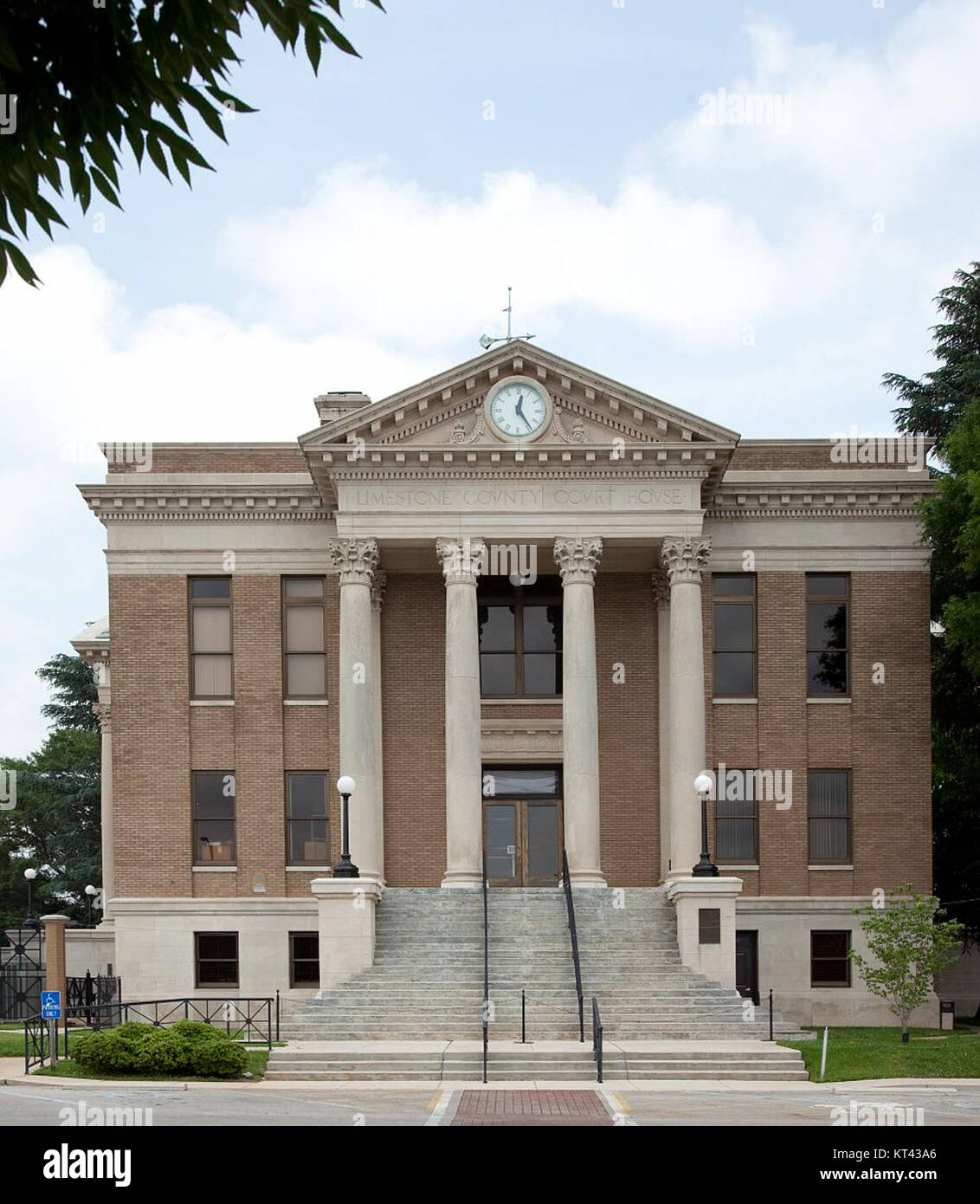 The Limestone County Courthouse, located in Athens, Alabama, is an ...