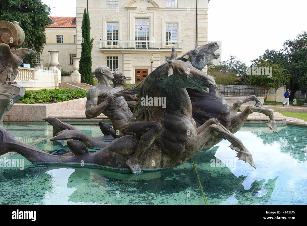 University texas austin littlefield fountain hi-res stock photography ...