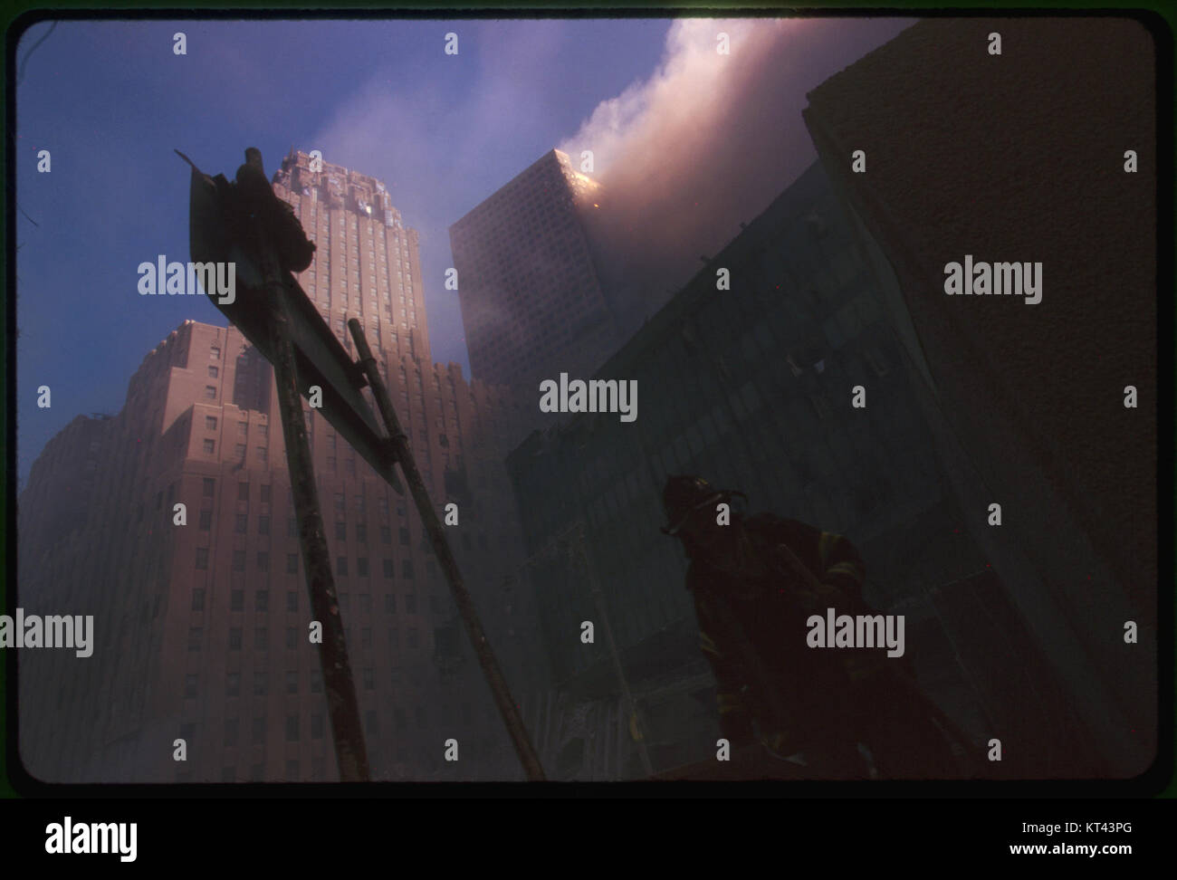 Ground zero new york 2001 hi-res stock photography and images - Alamy