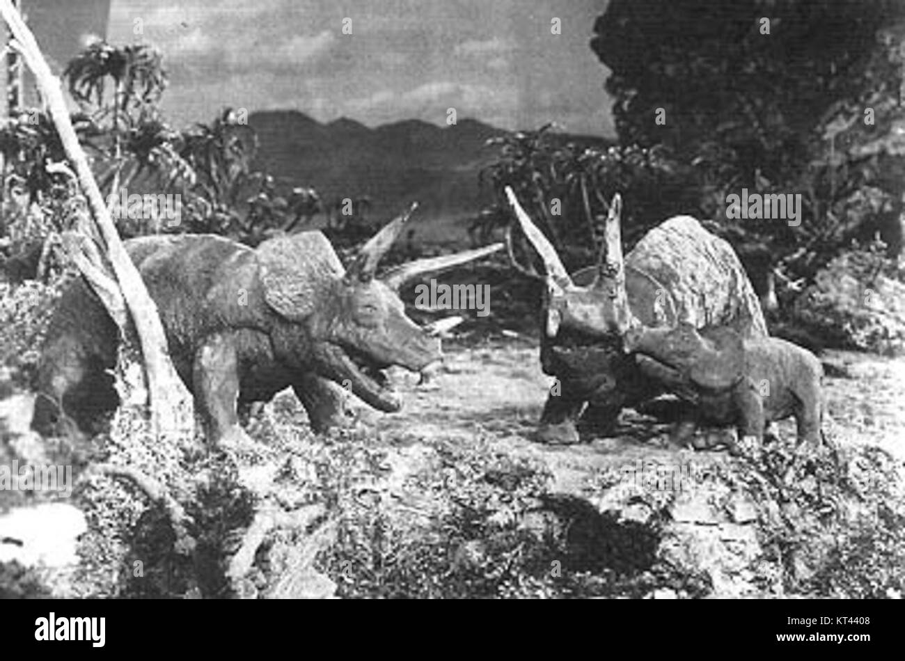 A still from the 1925 film 'Lost World,' showcasing the groundbreaking ...
