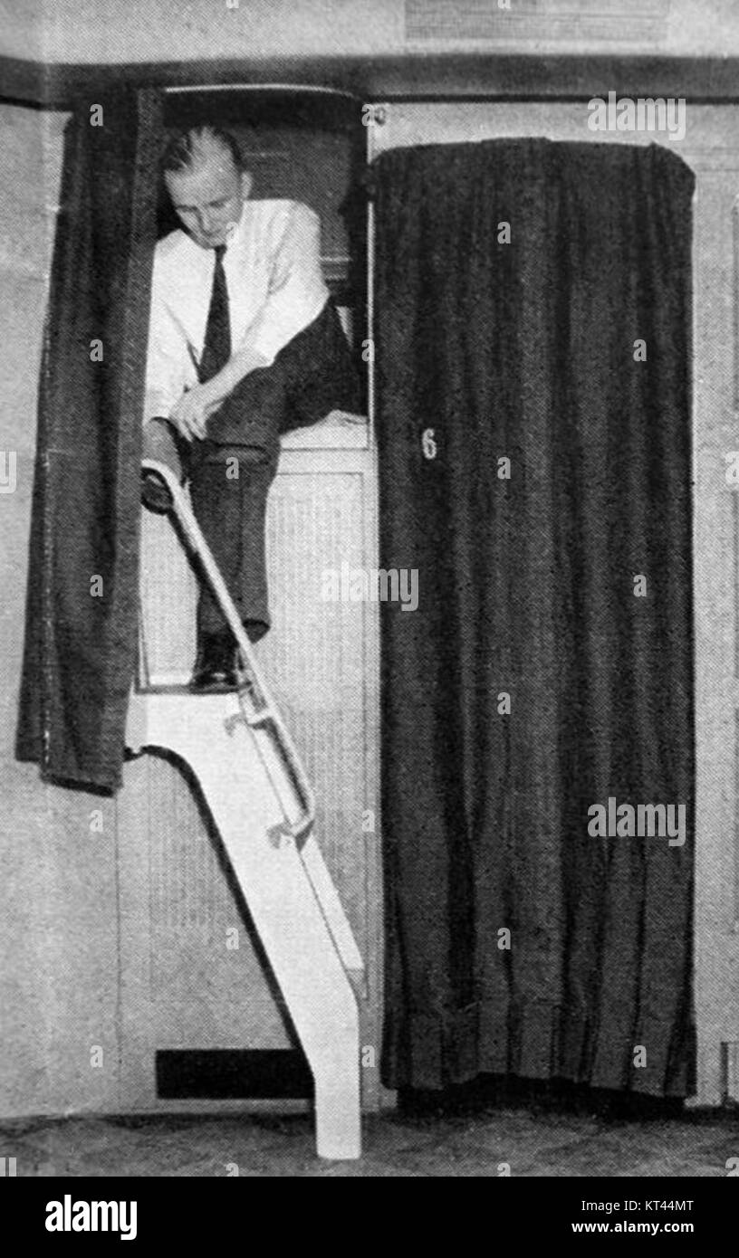 The M-10001 upper Pullman berth refers to a specific seating ...