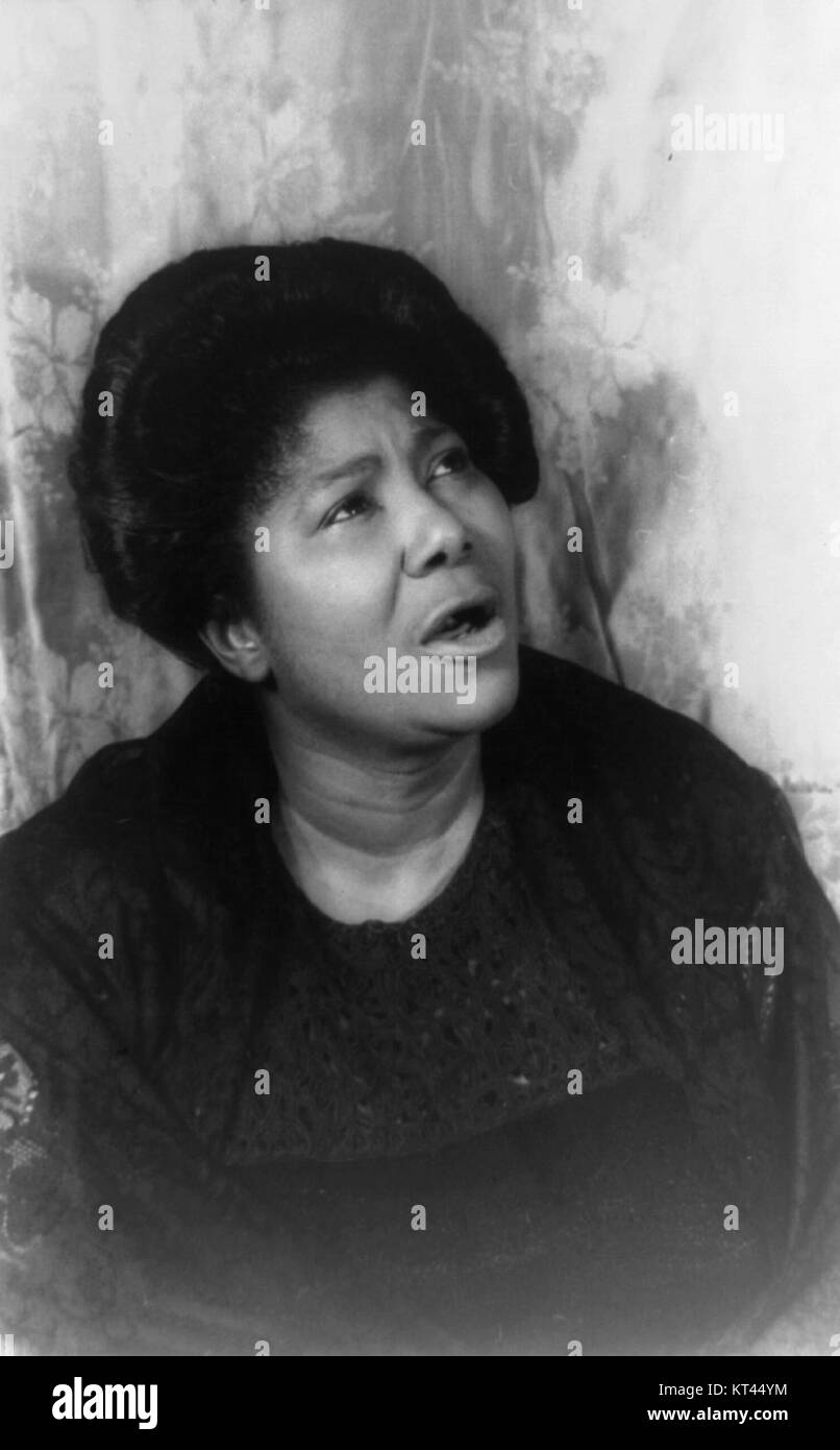Mahalia jackson Black and White Stock Photos & Images - Alamy