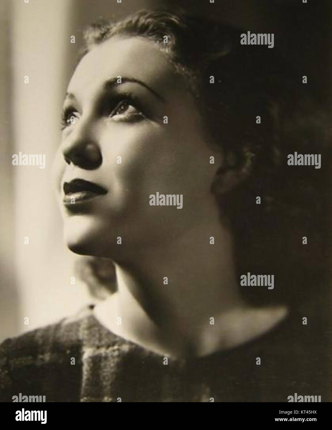 Margo in Winterset is a 1936 film featuring an iconic performance by ...