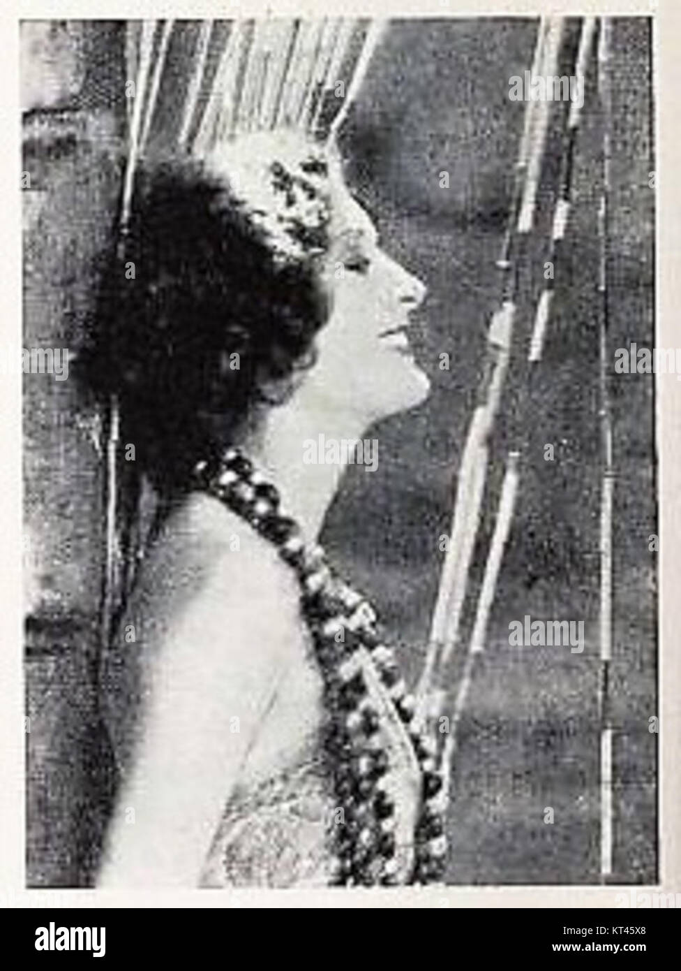 Marion Shilling was an actress active in the early 20th century, known ...