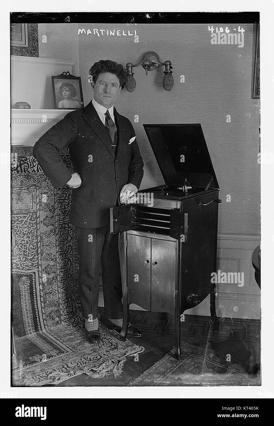 Martinelli & family (16028512205 Stock Photo - Alamy