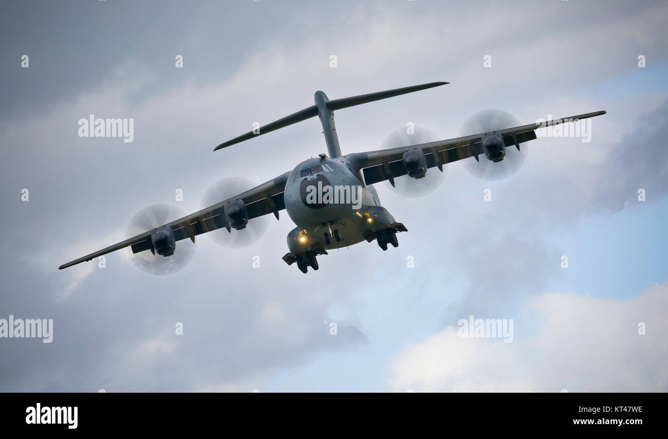 Airbus a400m cockpit hi-res stock photography and images - Alamy