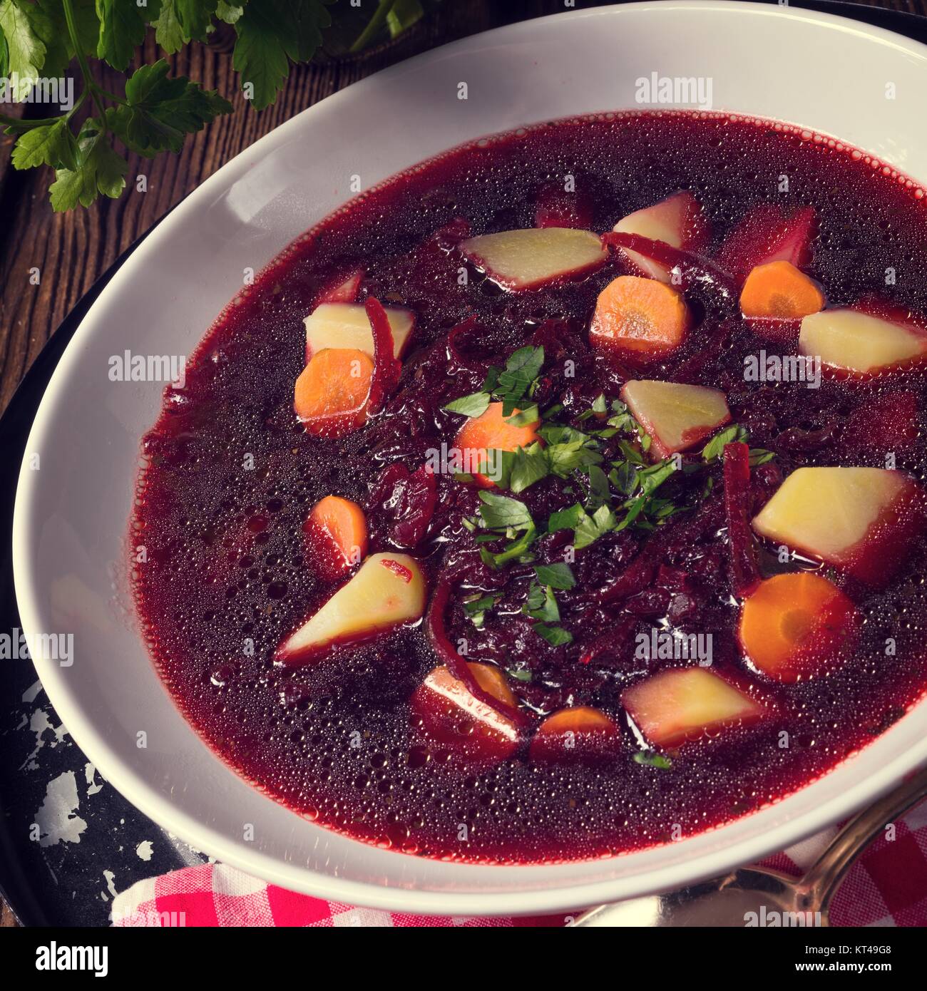 Rote borschtsch hi-res stock photography and images - Alamy