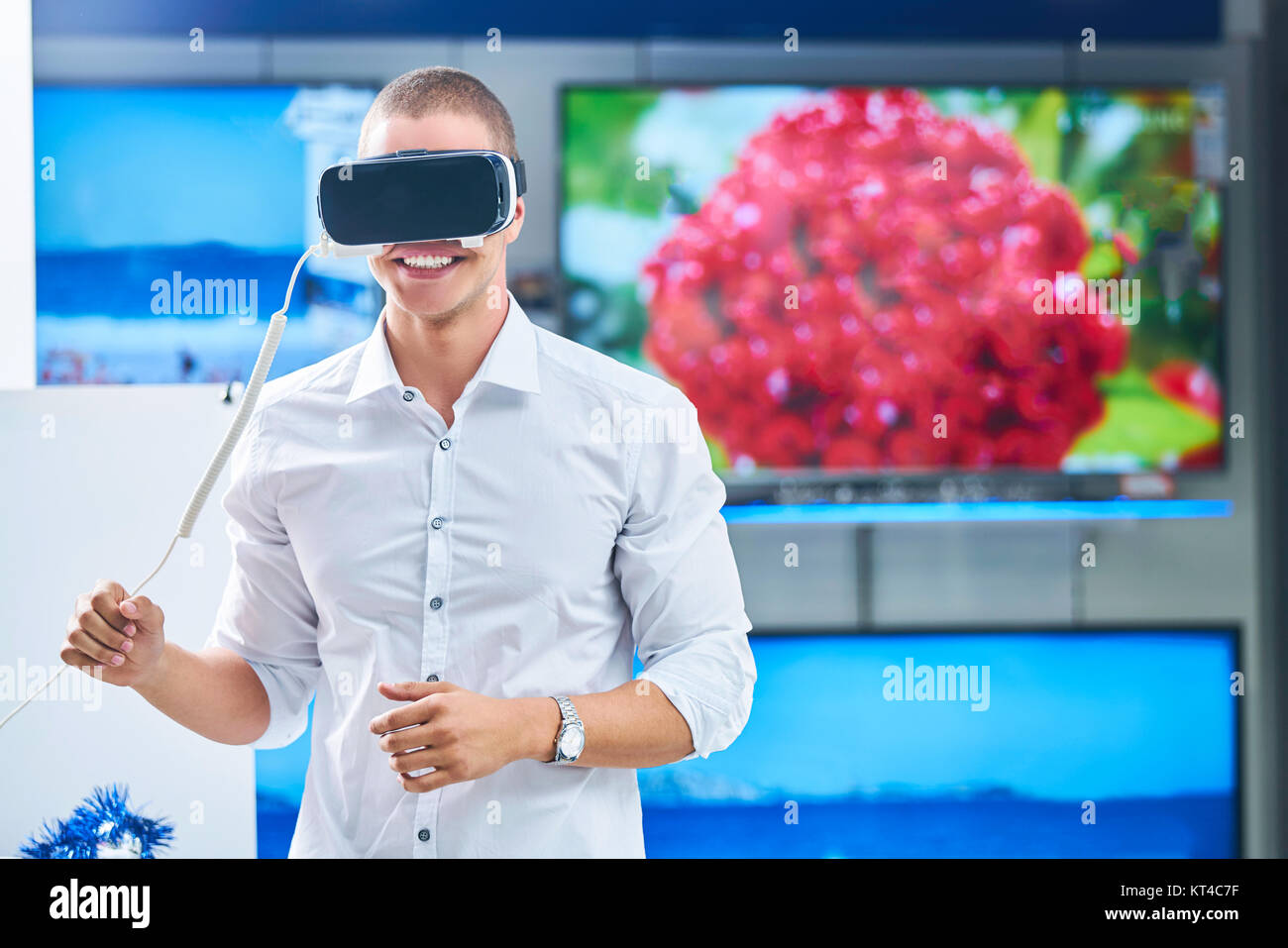 Technology testing hi-res stock photography and images - Alamy