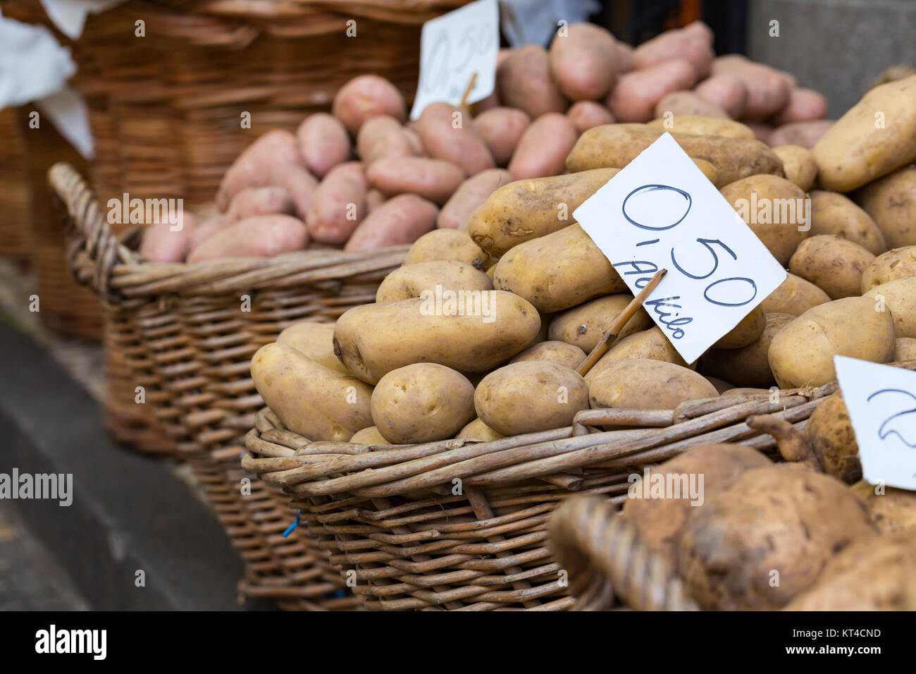 Group of Potatoes in local farmer market Stock Photo - Alamy