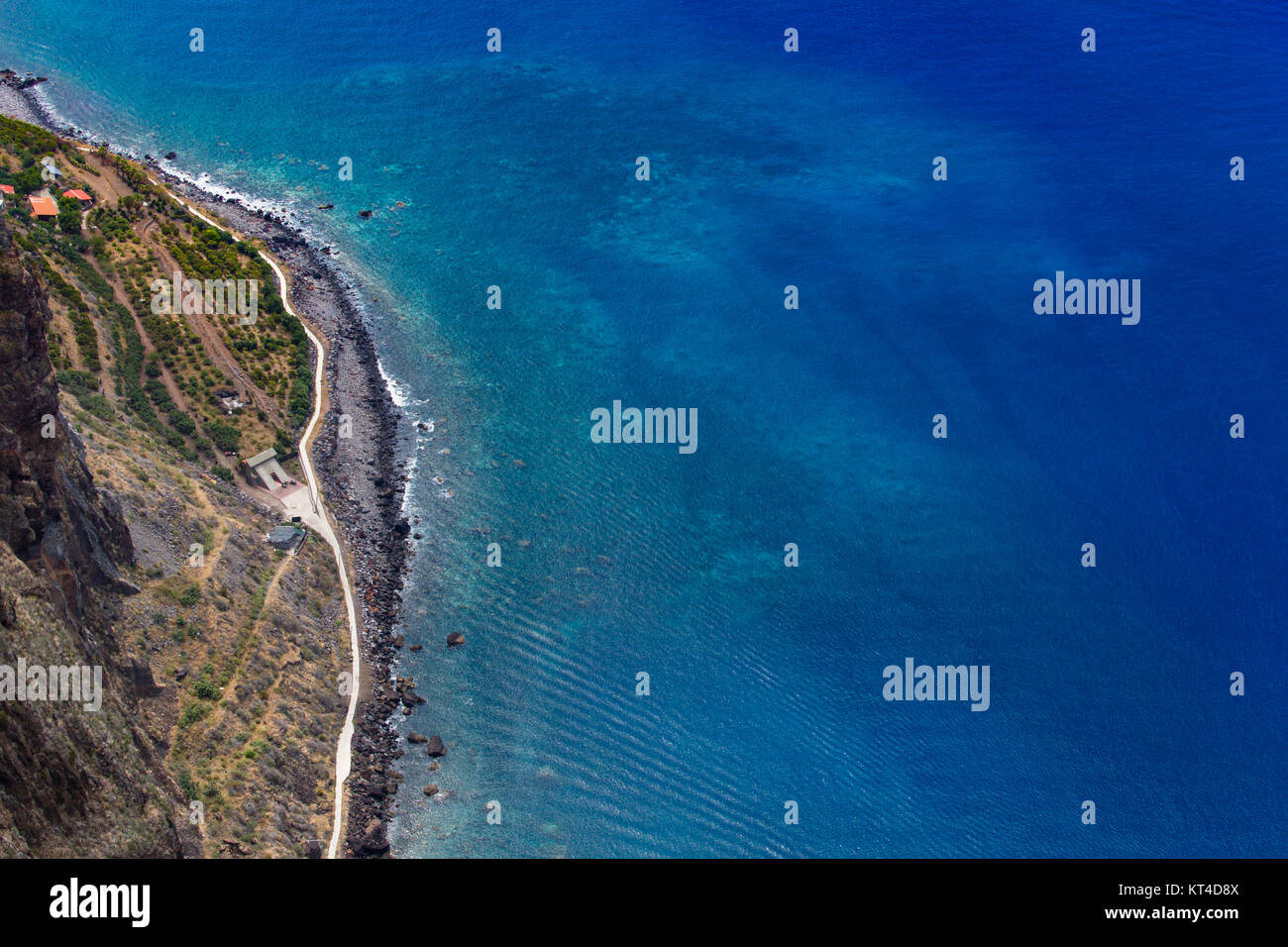 600 Meter high cliffs of Gabo Girao at Madeira Island, Portugal Stock ...
