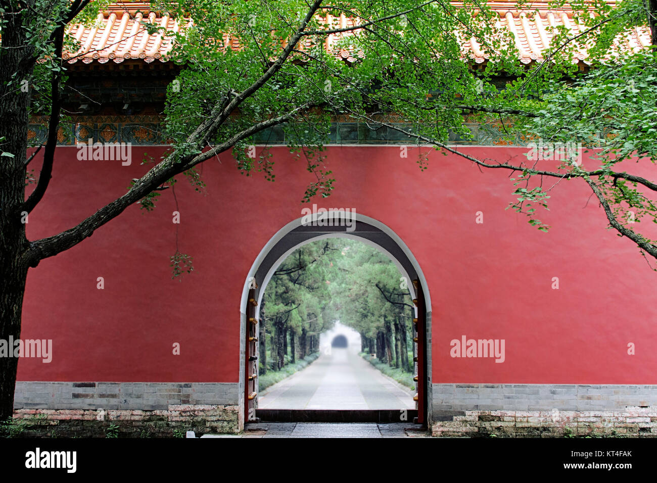 red wall view true the walkway Hu Qing Dynasty Stock Photo - Alamy