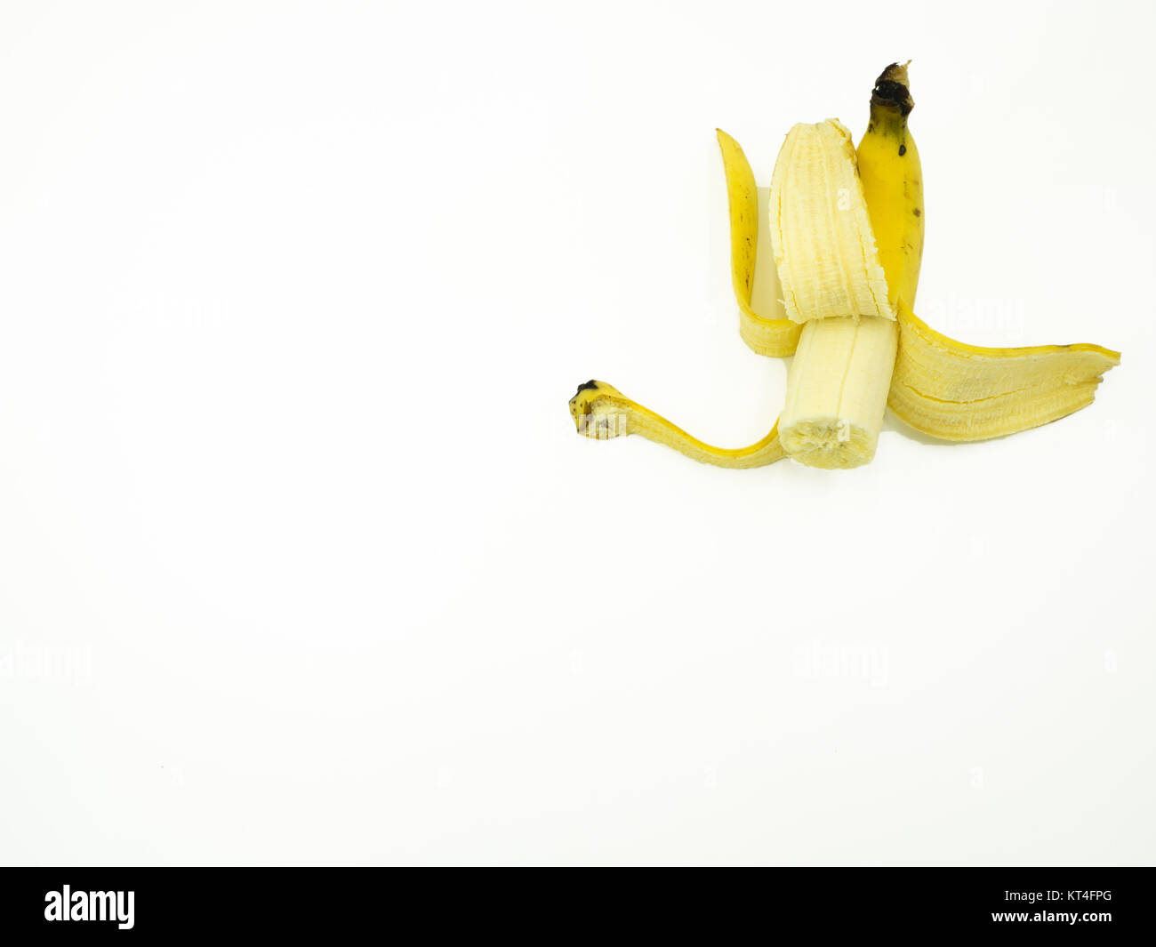 Bunch of banana in the wooden basket, isolated white background Stock ...