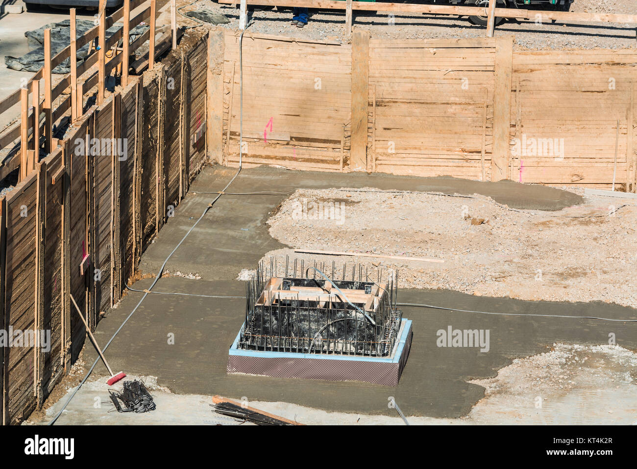 foundation construction of steel and concrete Stock Photo - Alamy