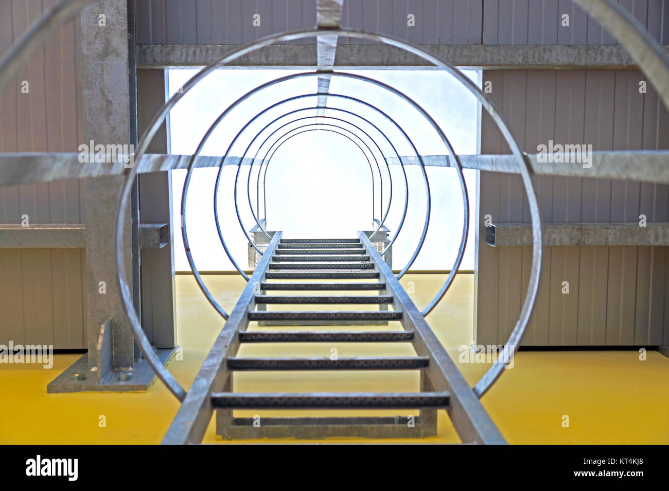 Stairs made of rebar hi-res stock photography and images - Alamy