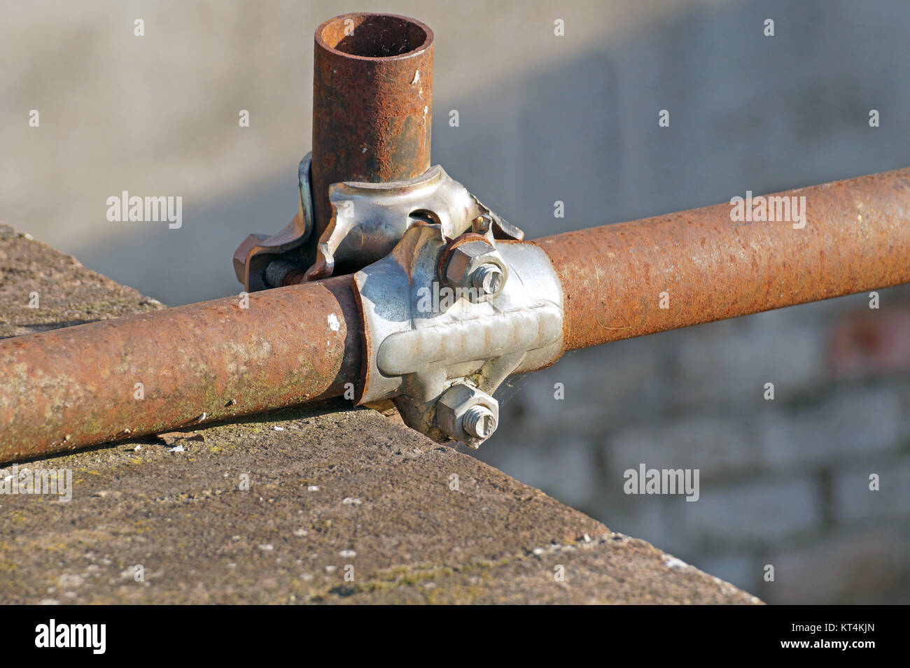 Scaffolding pipe clamp and parts, An important part of building ...