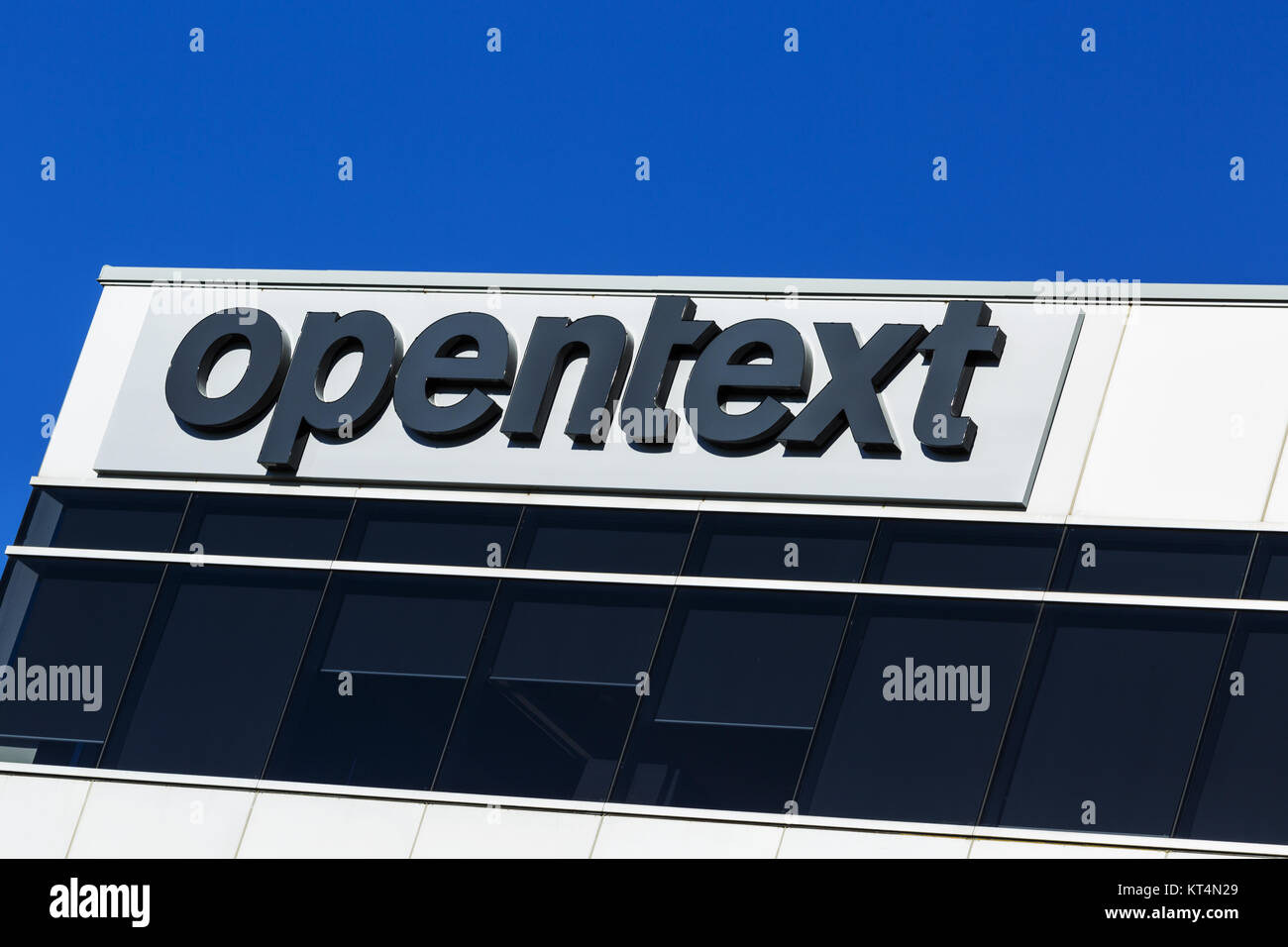 Opentext logo hi-res stock photography and images - Alamy