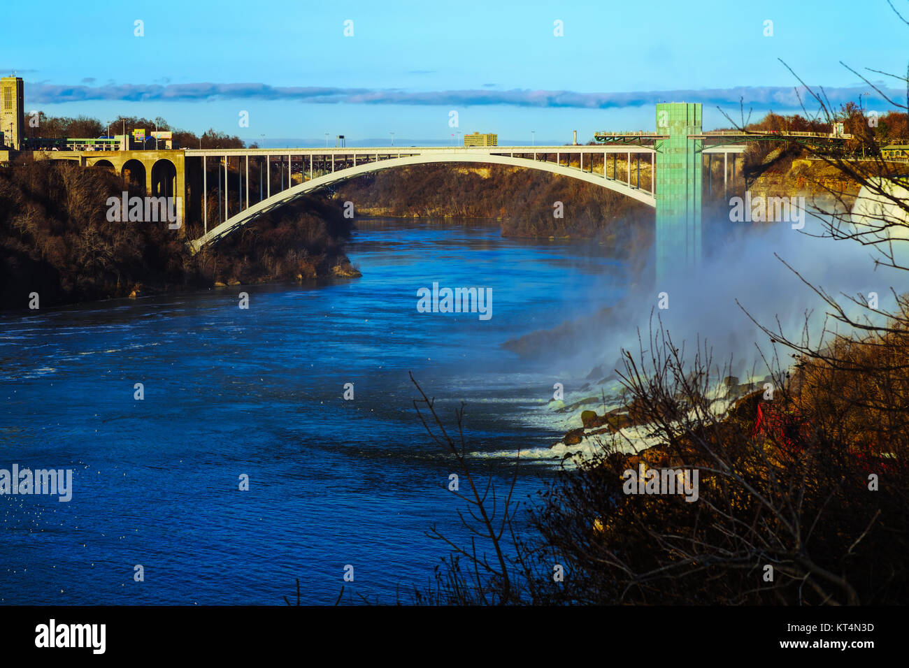 Rainbow Crossing Stock Photos & Rainbow Crossing Stock Images - Alamy