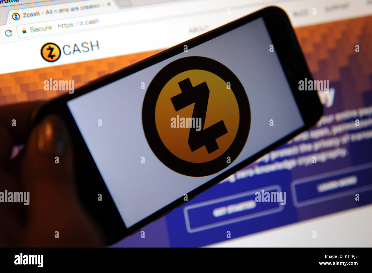 Zcash symbol hi-res stock photography and images - Alamy