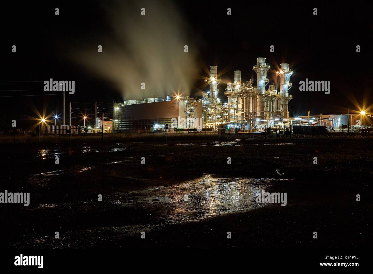 Modern gas turbine power plant High Resolution Stock Photography and ...